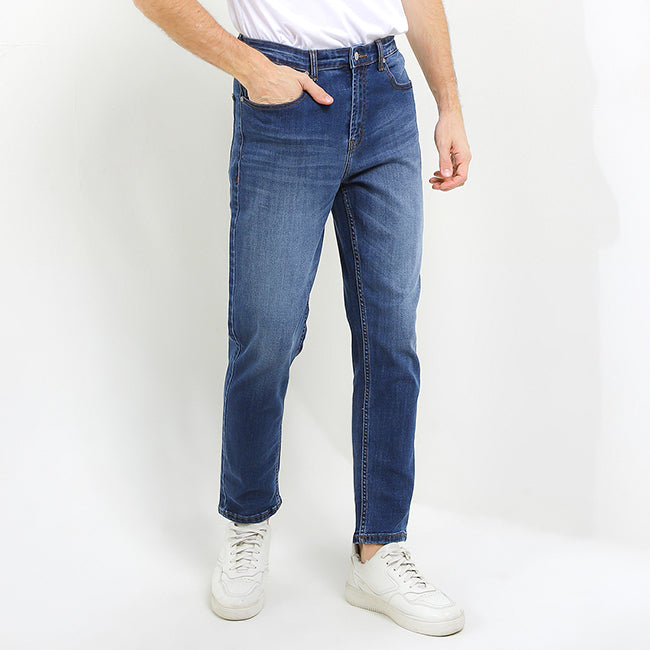Gurney In Blue – 9to9 Indonesia